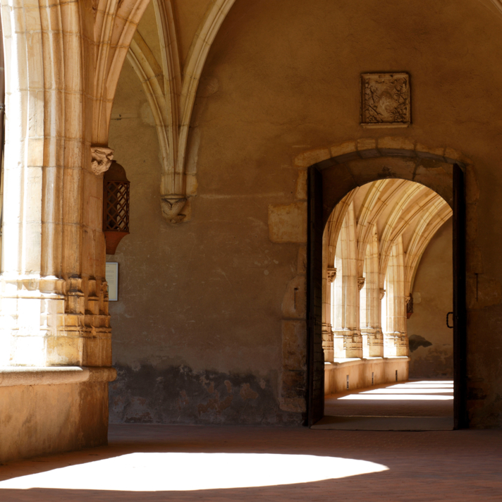 Les trois cloîtres